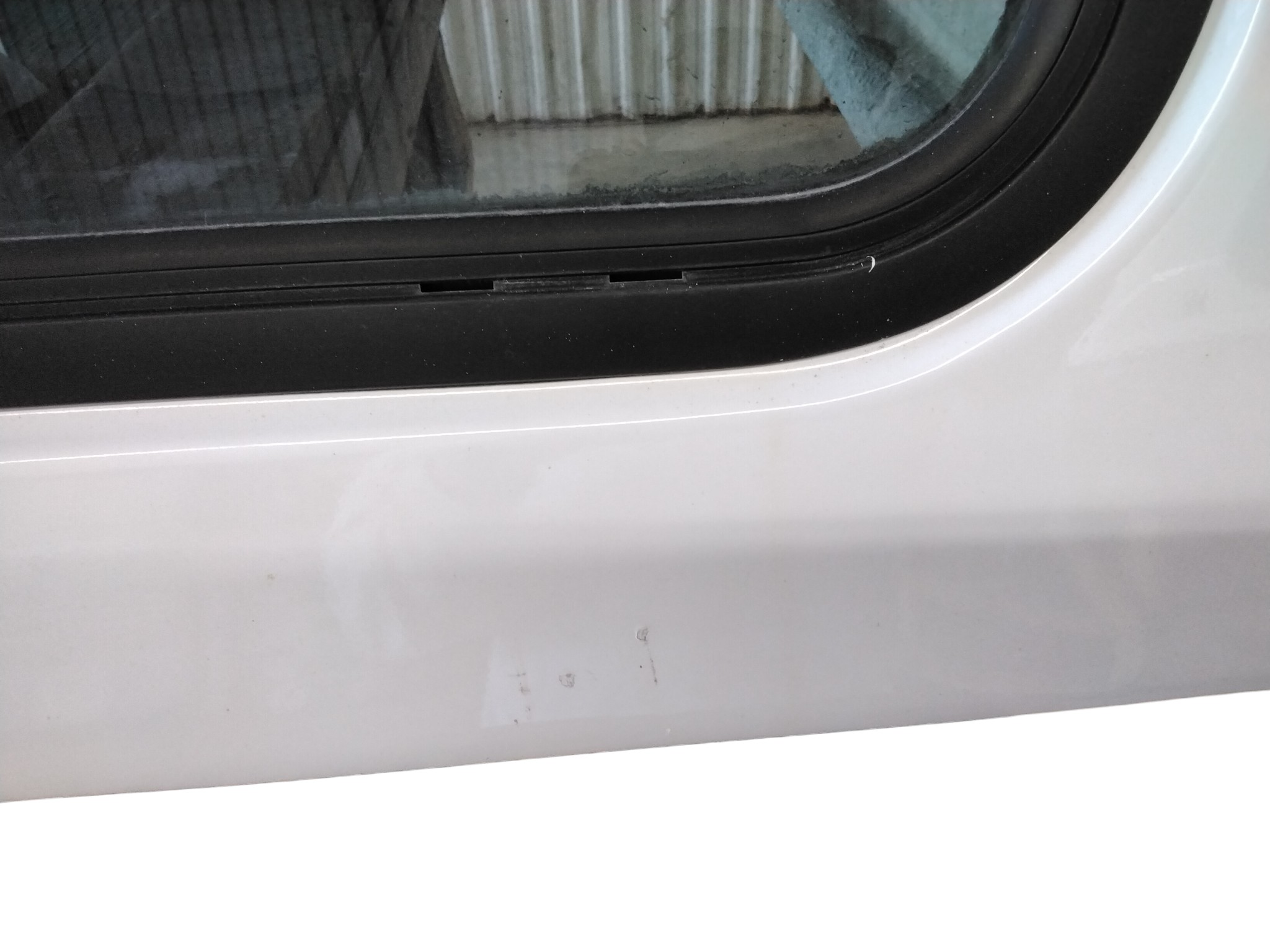 2009- 2014 Ford F150 6'6 YZ White Leer100R Truck Cap - Windmill Truck Caps